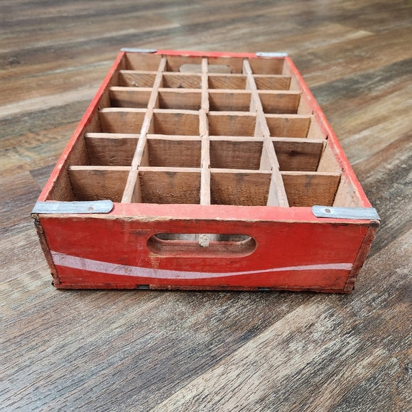 Coke | Accents | Vintage Enjoy Coca Cola Wood Devided 24 Bottle Crate ...